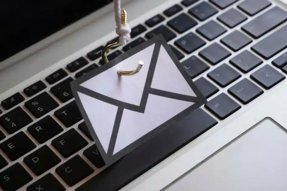 New Wave of Phishing Attacks in Poland: Cybercriminals Impersonate ...